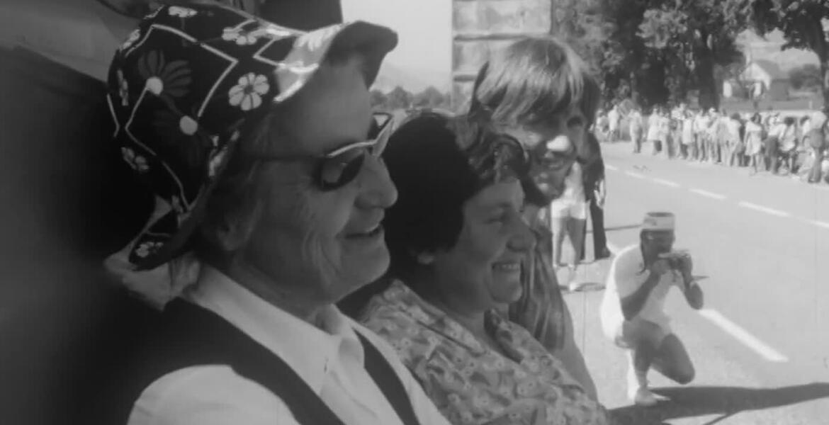 Rencontre avec le public (extra) du Tour de France en 1974 | INA