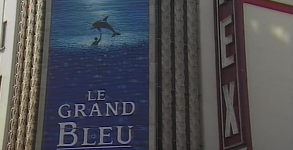 1988 : «Le Grand Bleu» submerge le public et «inspire la liberté» | INA