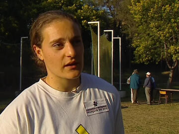 Athlétisme : portrait de Mélina Robert-Michon, lanceuse de disque | INA