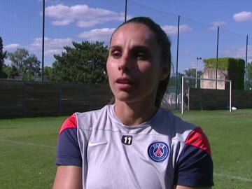 Rencontre avec Marinette Pichon, ancienne star du foot féminin français ...