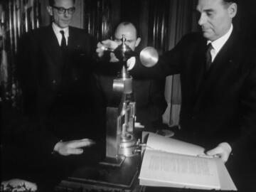 Le grand sceau de France : un peu de cire et de la solennité | INA