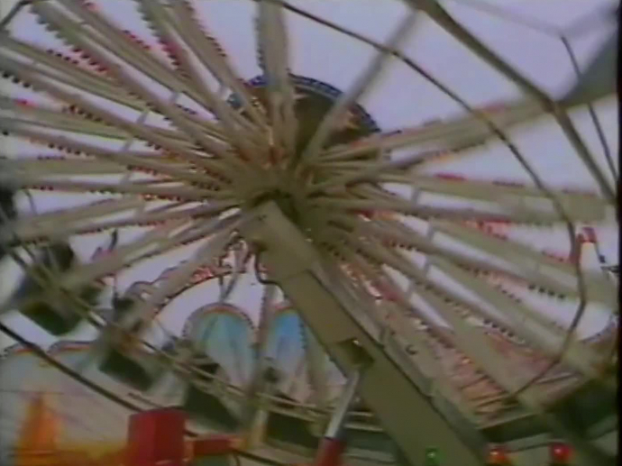 MIRAPOLIS : PARC D'ATTRACTIONS FETE FORAINE | INA