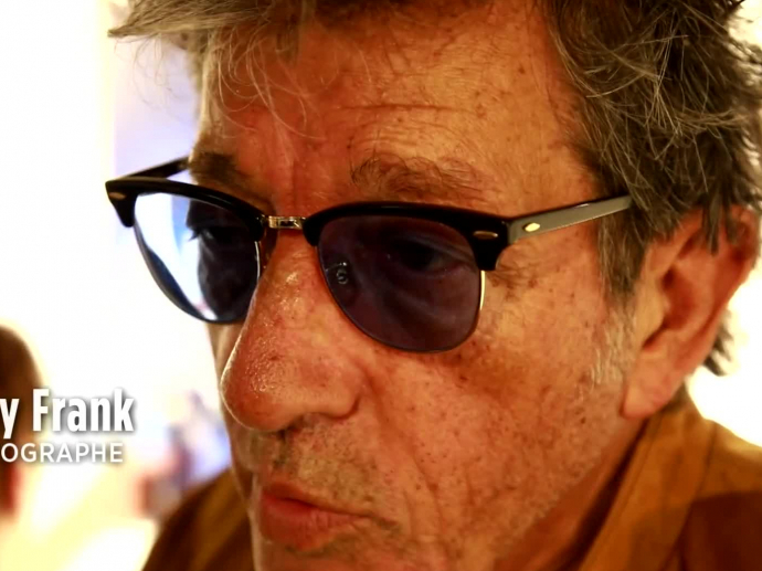 Tony Frank se souvient de sa dernière photo de Johnny | INA