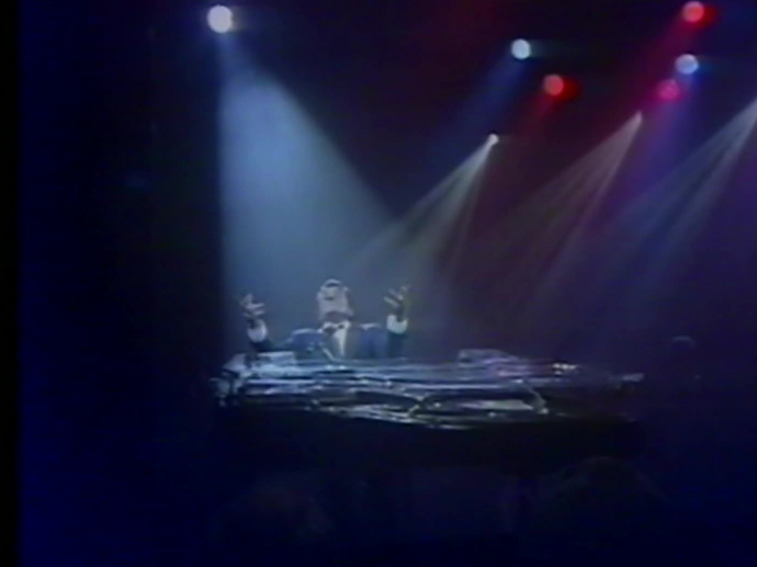 EMI GILBERT BECAUD : DOUBLE DISQUE CASSETTE COMPACT DISC | INA