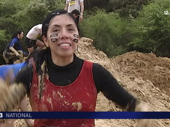 Le Mud Day : la course dans la boue | INA