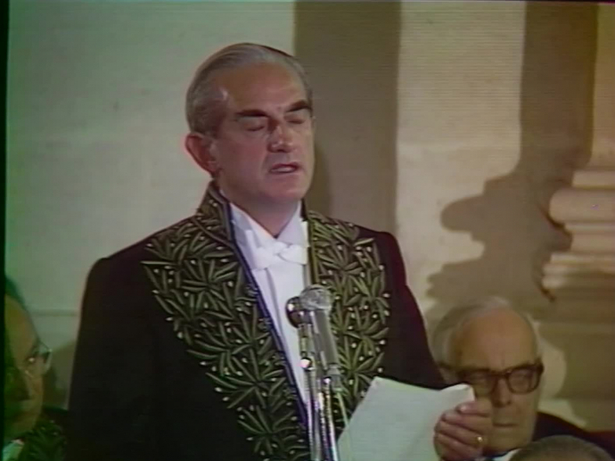 Réception d'Alain Peyrefitte à l'académie française | INA