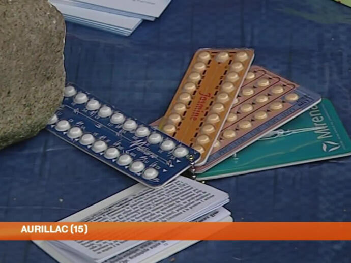 Le "planning car" circule en Auvergne | INA