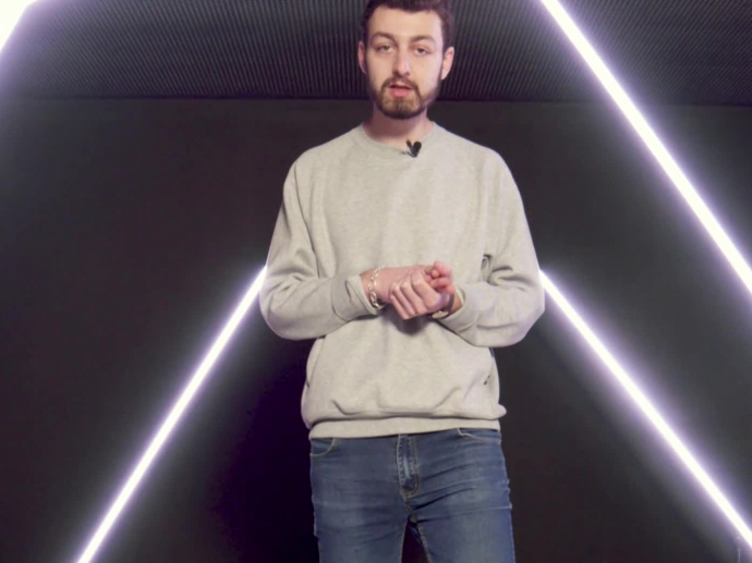 Découvrez l'humoriste Roman Frayssinet | INA