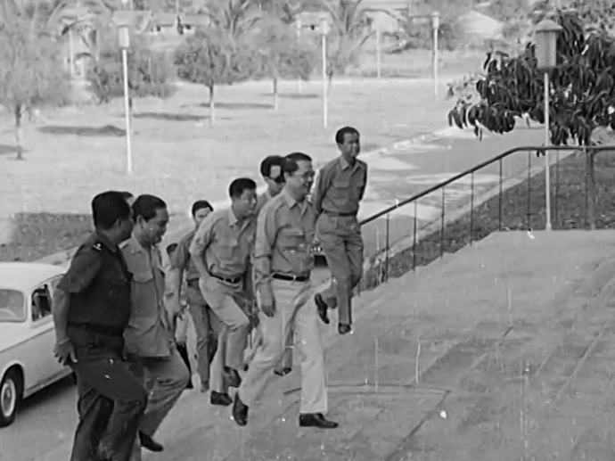 Visite du premier ministre Long Boret dans les provinces de la ...