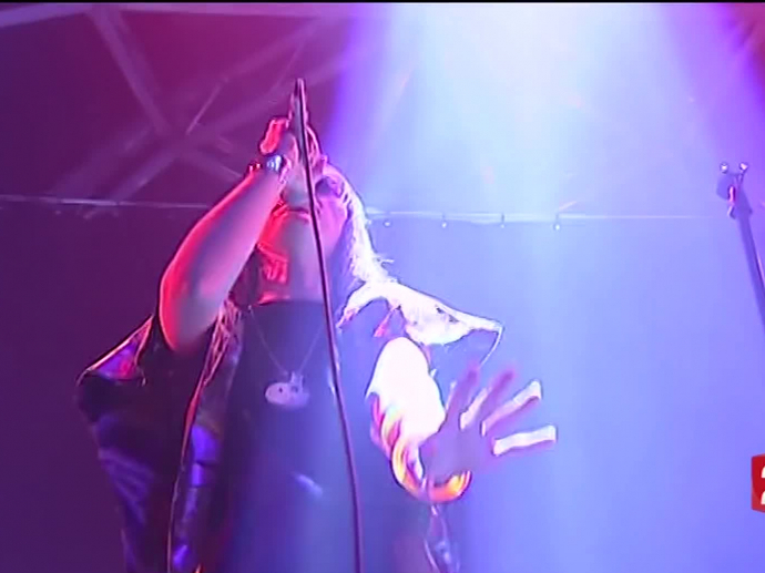 Portrait de la chanteuse Yelle | INA