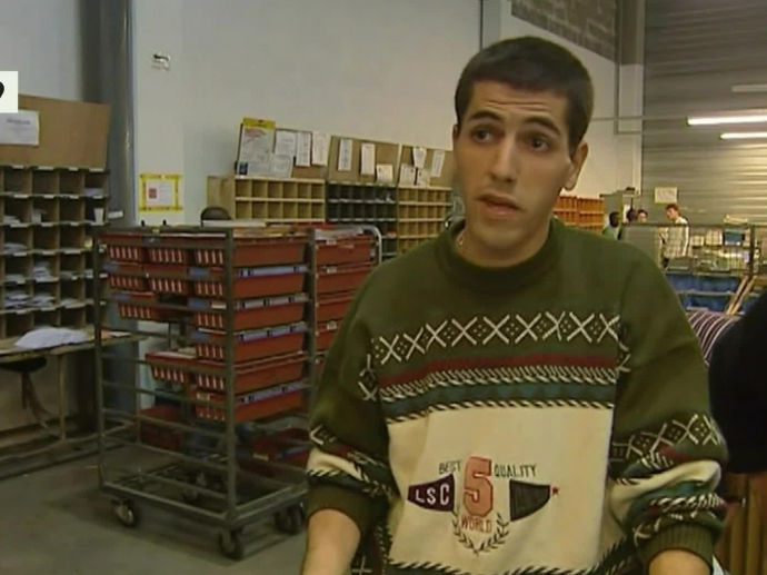 1999 : le ras-le-bol des précaires du secteur public | INA