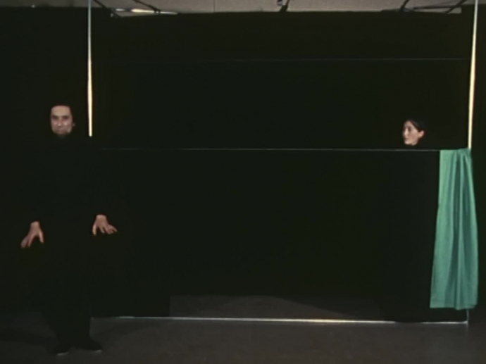 Théâtre sur le fil, Légende pour un trou | INA