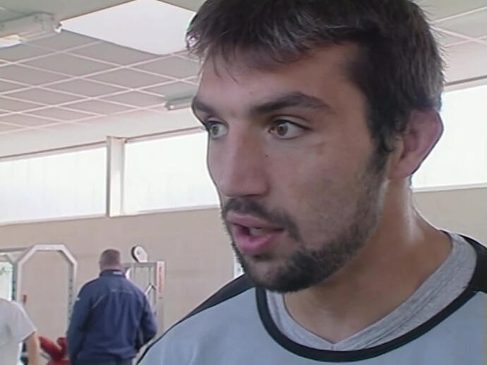 Sébastien Chabal sélectionné en équipe de France | INA