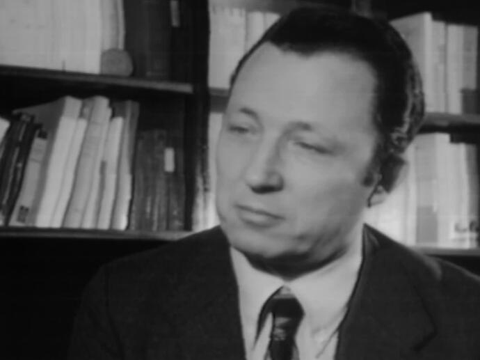 Jacques Delors sur l'évolution de l'Eglise, Jésus Christ | INA