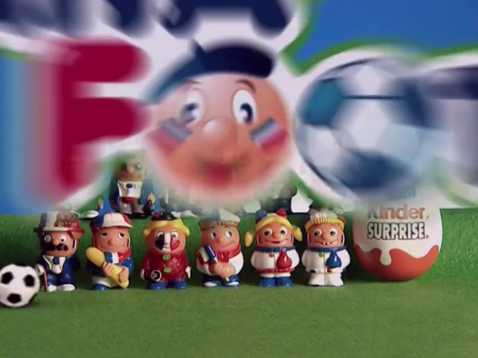 Kinder surprise : Fana de foot | INA