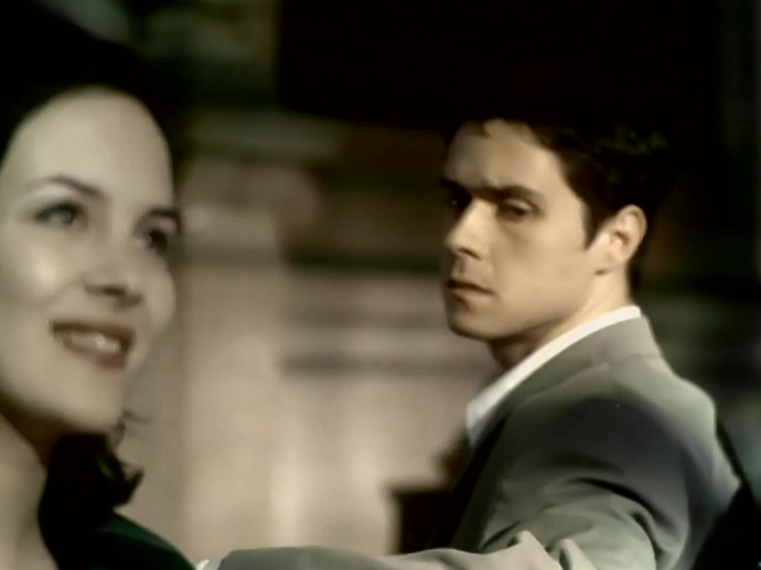 SFR entrée libre : Salle d'attente : version 35 secondes | INA