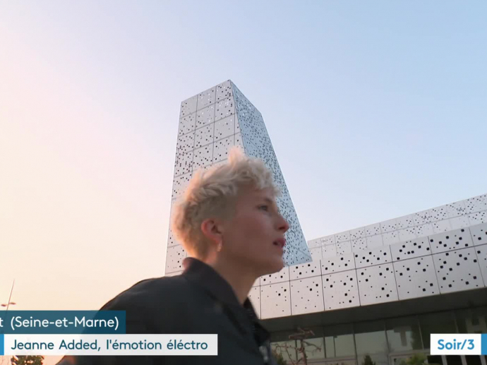 JEANNE ADDED / CHANTEUSE | INA