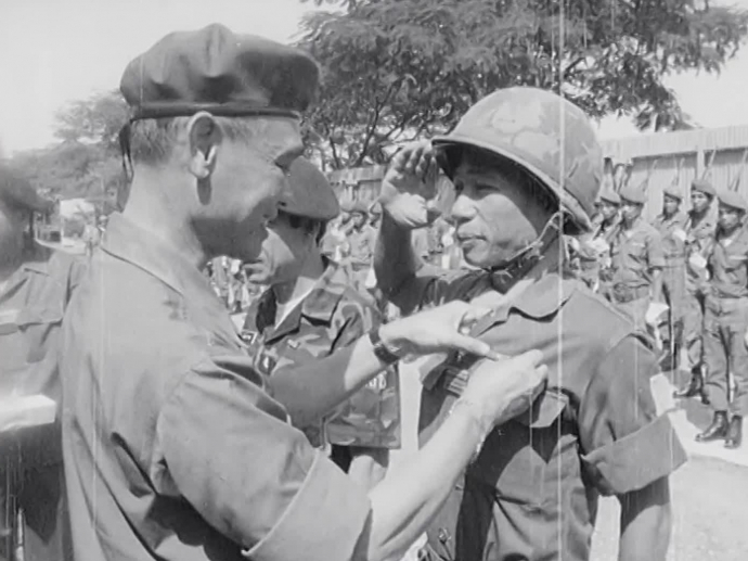 Actualités sous le regime de Lon Nol | INA