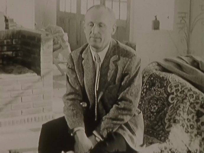 Divers plans de Bourville, la ville natale de Bourvil | INA