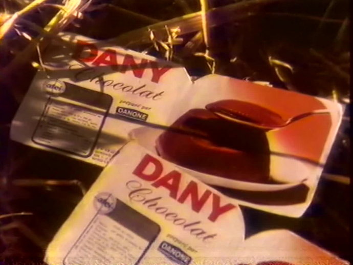 Danone : Dany : crème au chocolat : comme une sucette | INA