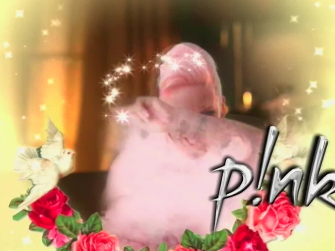 Pink : Album + single stupid girls Version 16 secondes | INA