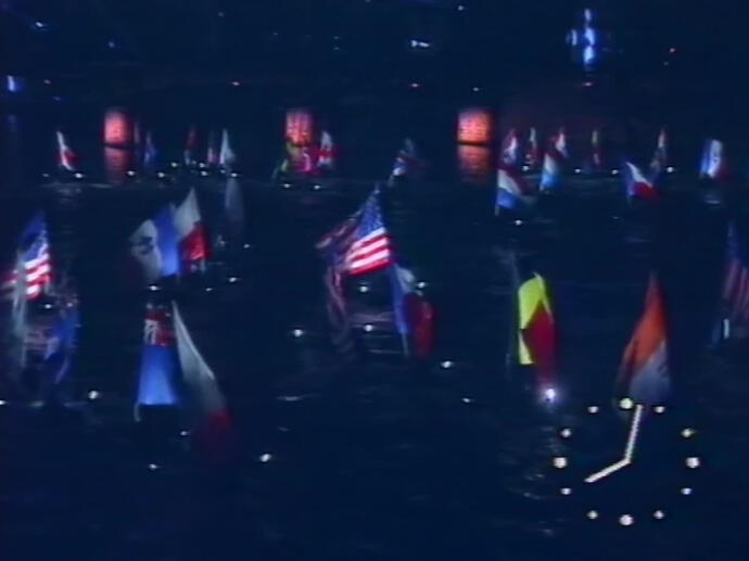 Un spectacle son et lumière à Paris pour commémorer le 50ème ...