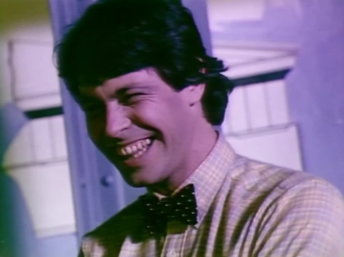 DIM : L'artiste | INA