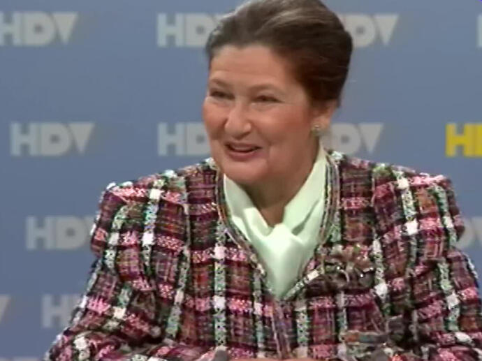 Simone Veil pour une VI république sans PM | INA