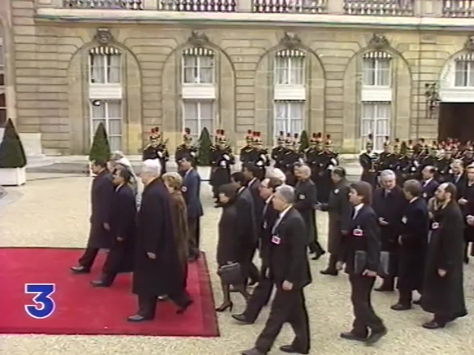 Décès de François Mitterrand : les chefs d'Etat à l'Elysée | INA