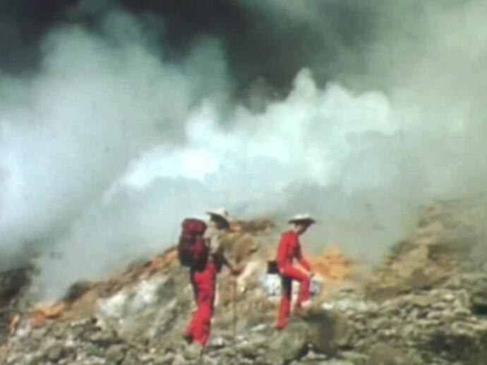 La passion brûlante des époux Krafft pour les volcans | INA