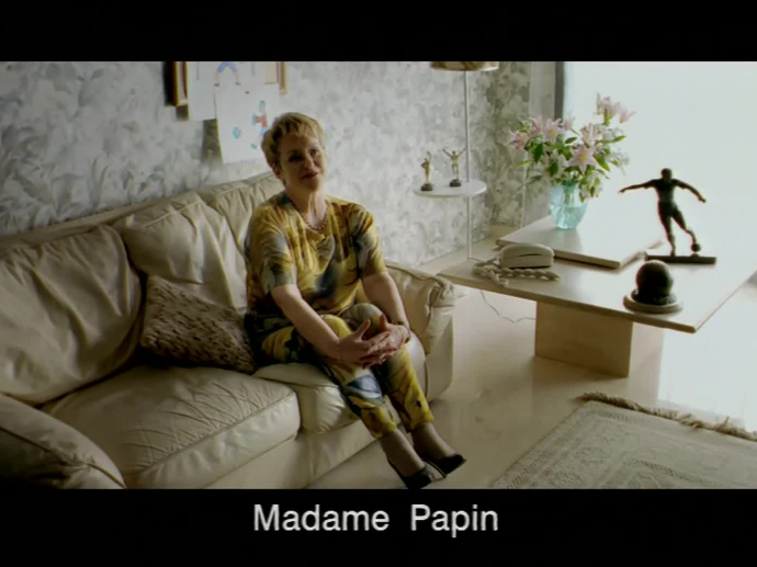 MAAF santé : Maman poule jour | INA