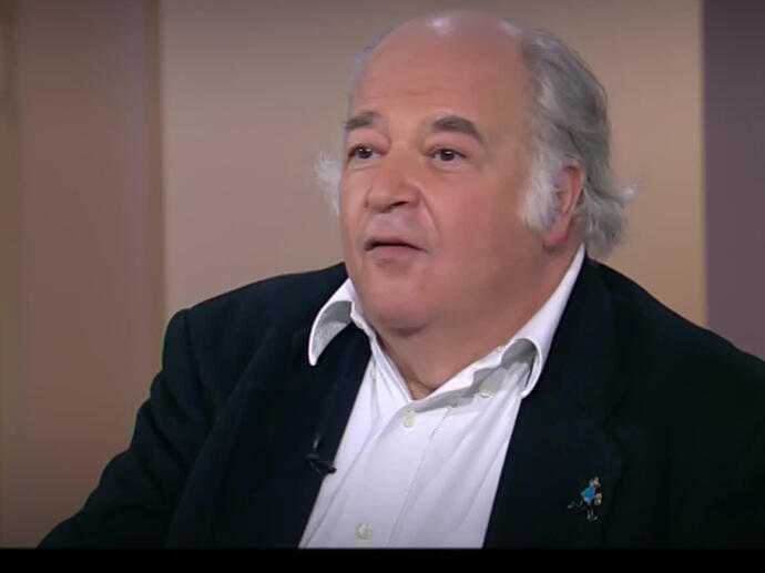 Claude Villers à propos de sa voix et de son enfance | INA