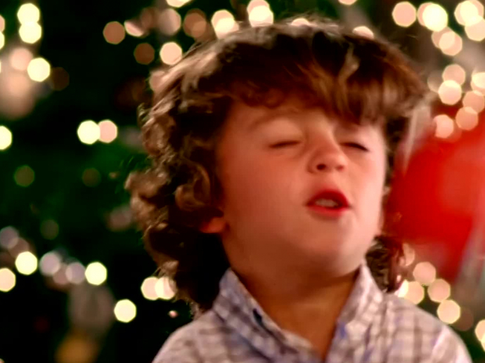 Kinder noël : Boule xmas | INA