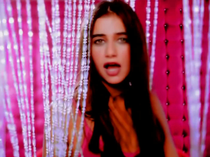 Emma Baya : Kanancha RMC version 20 secondes | INA