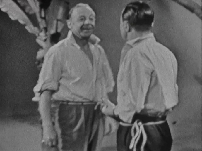 Fernand Gravey et André Roussin "La petite hutte" | INA