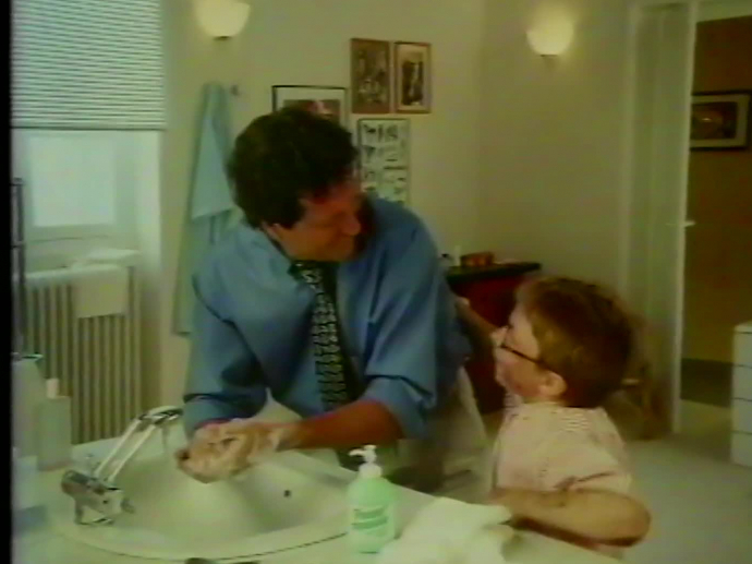 POUSS' MOUSSE : SAVON LIQUIDE BEC VERSEUR | INA