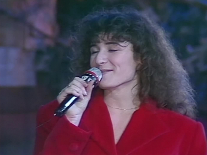 L'affaire Luis Trio et Elsa chantent "Petit papa noël" | INA