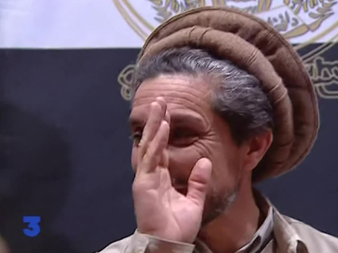 Le commandant Massoud reçu à Paris | INA