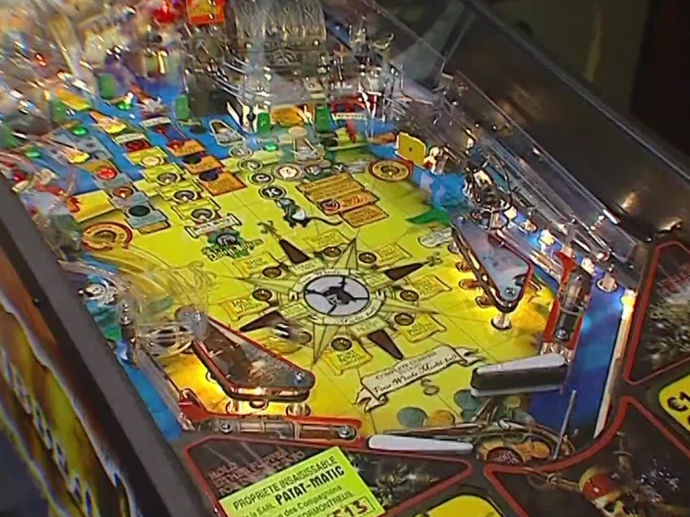 Réactions de cafetiers à la baisse de la taxe imposés sur les babyfoots ...