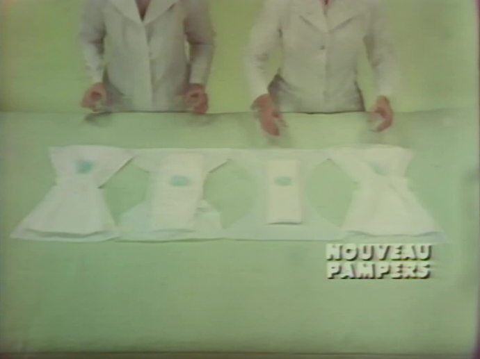 PAMPERS : Premiers pas 4 bébés | INA