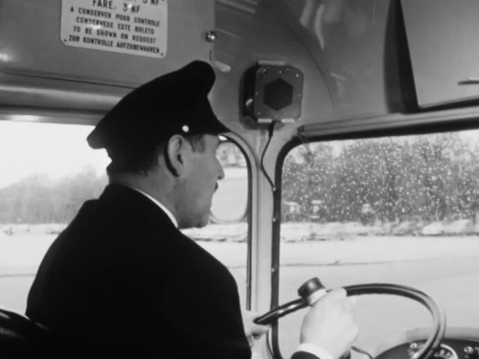 Trajet Paris Invalides-Aéroport d'Orly : radioguidage d'un car Air ...