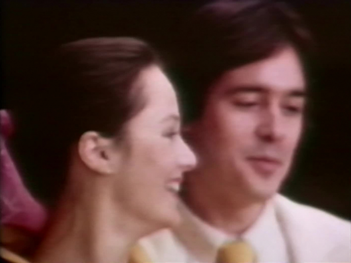 Foire de Paris : Nouveaux visiteurs version 21 secondes | INA