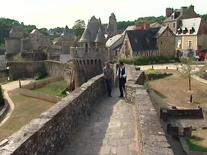 La Bretagne hantée. La dame blanche du chateau de Trecesson | INA