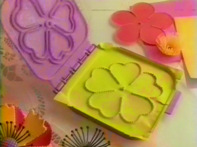 MB MES JOLIES FLEURS : JOUET POCHOIR | INA