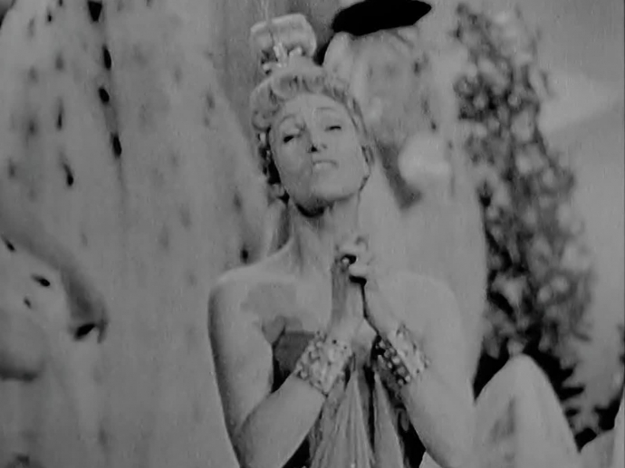 Geori Boue "La Belle Hélène" | INA