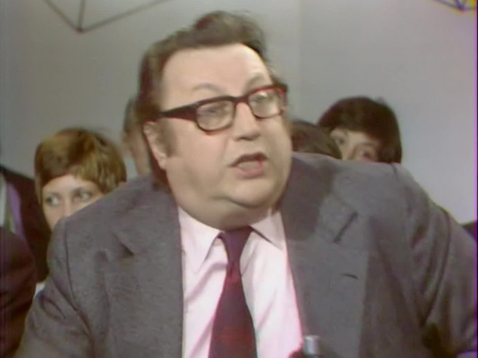 Raymond DEVOS à propos du comique | INA