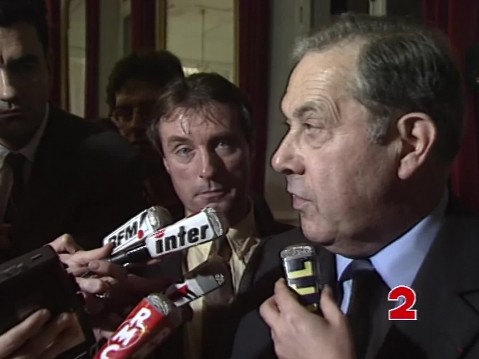 Assemblée Nationale : Pasqua et le FIS | INA