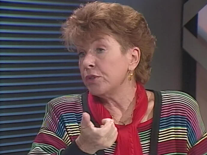 Christiane Collange à propos de son livre "Moi, ta fille" | INA