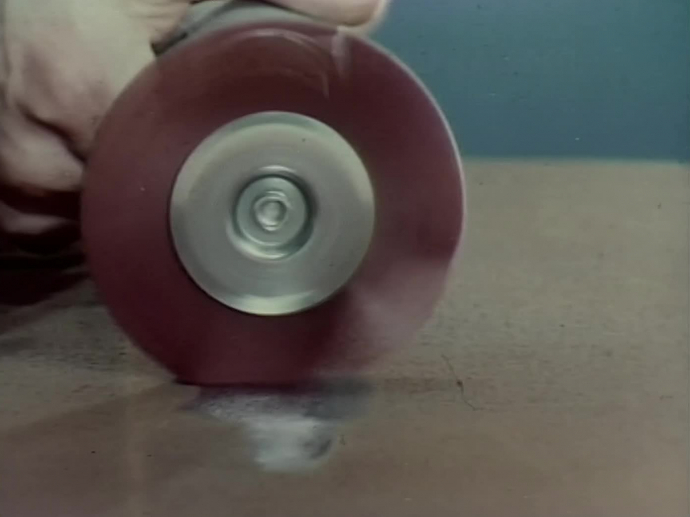 TRIPLEX "Polybrosse" : Brosse rouge métal | INA