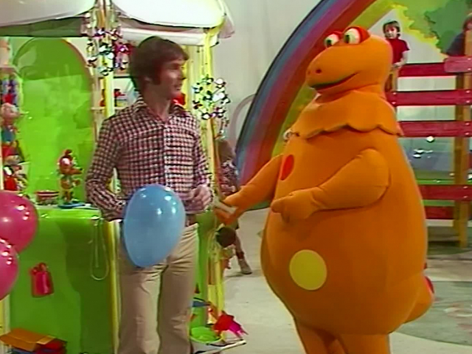 Bonne année 1975 avec «L'île aux enfants» | INA